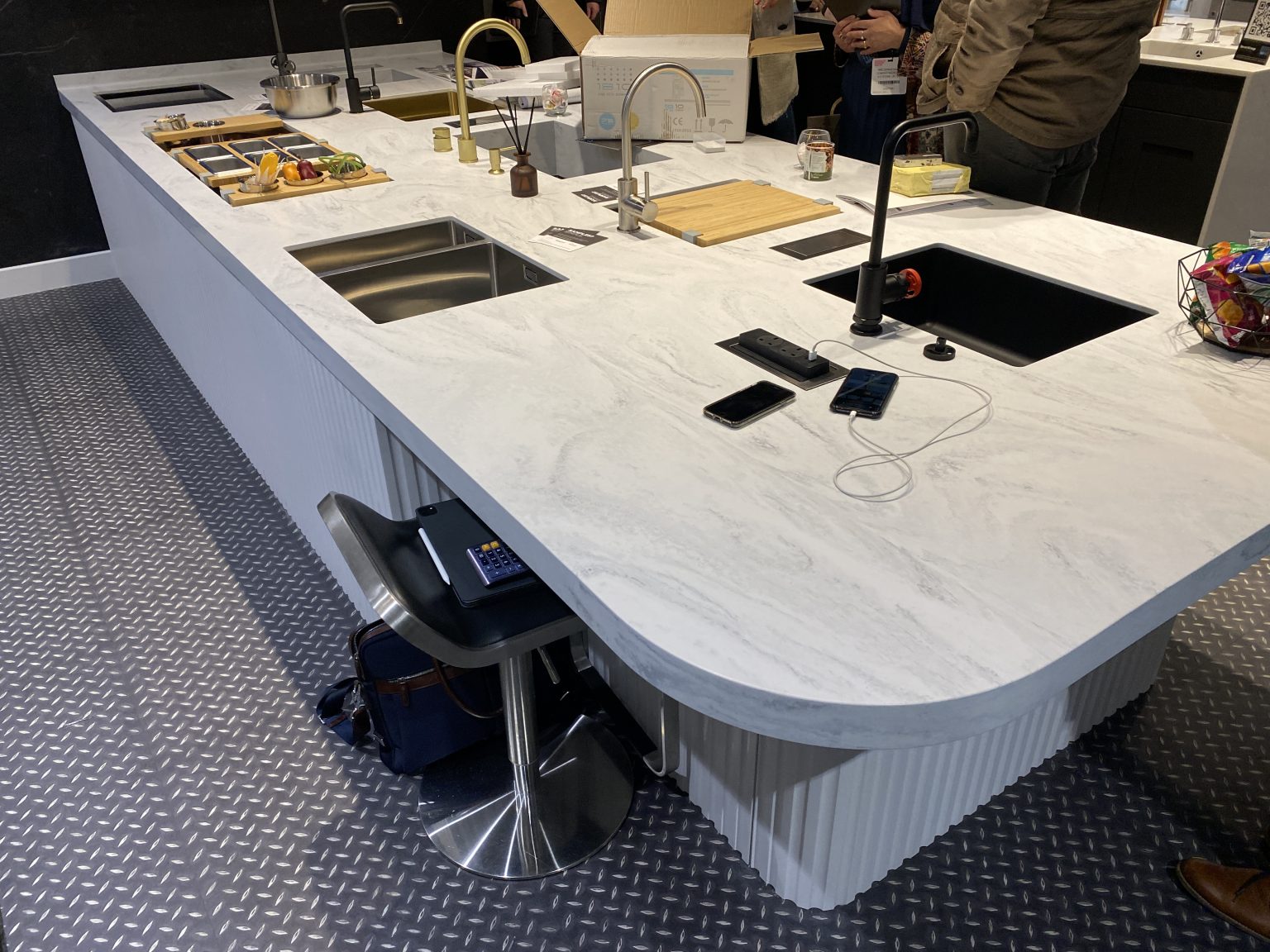 Corian® CARRARA LINO | Counter Production Ltd
